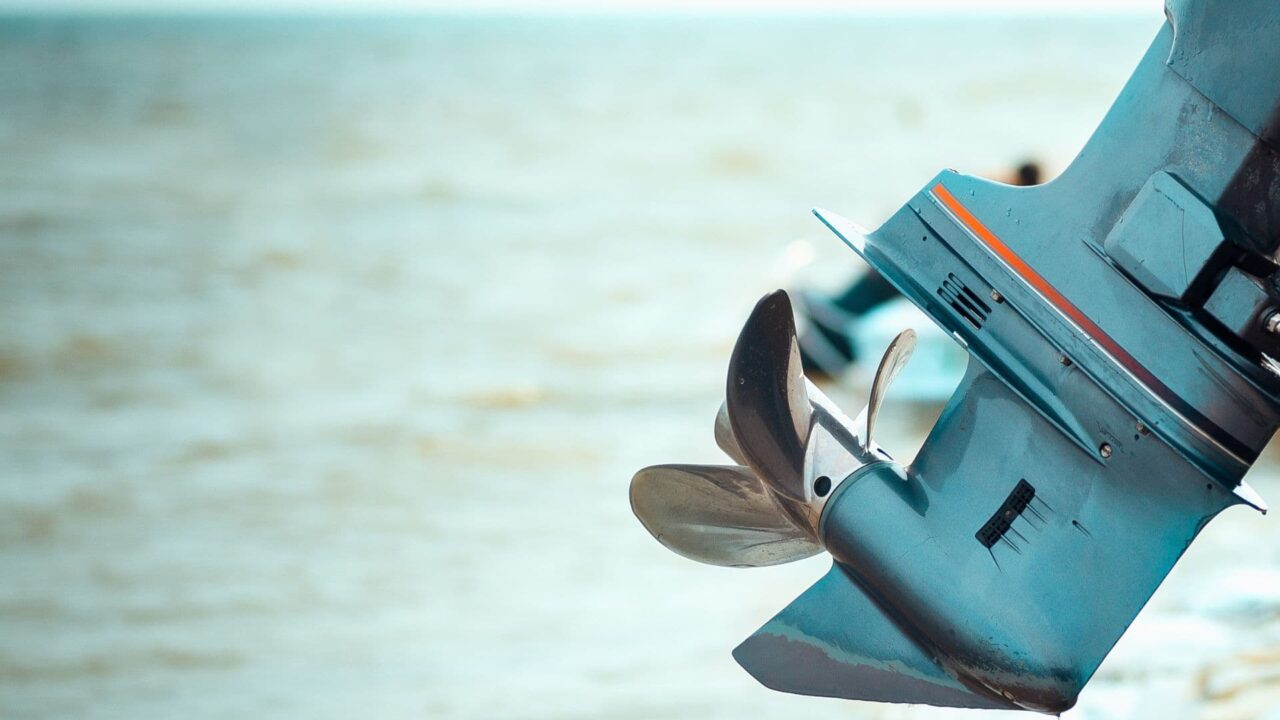 Inboard vs Outboard Engines | Complete Guide | Custom Yacht Shirts